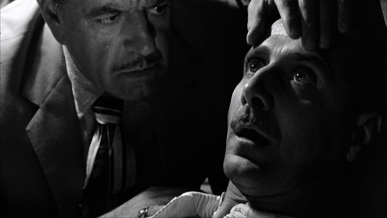 AGENT 077 : OPÉRATION SEXY – Regard critique